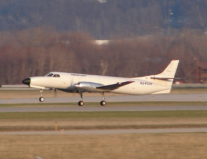 Na golfovém hřišti nouzově přistál Fairchild Swearingen SA227 | Airways.cz