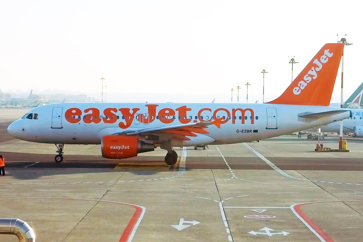EasyJet má získat 30 slotů a umístit do Milána-Linate 6 letadel | Airways.cz